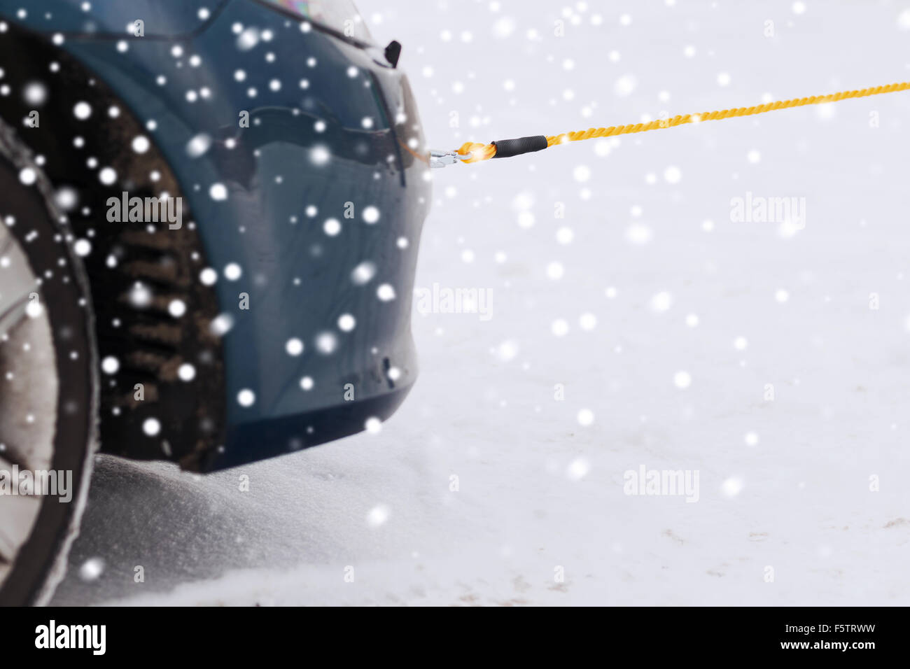 Auto abgeschleppt -Fotos und -Bildmaterial in hoher Auflösung – Alamy