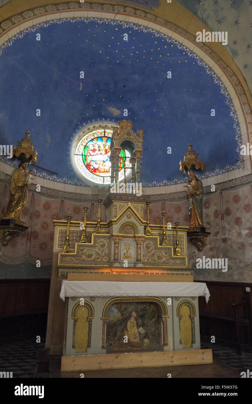 Kirche der Heiligen Maria Magdalena Rennes le Chateau, Bergdorf mit vielen Verschwörungstheorien ...