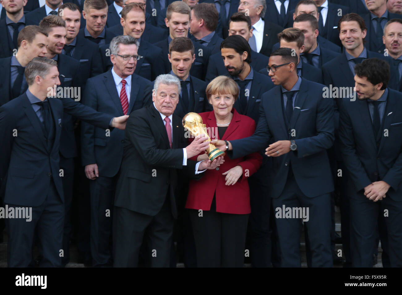 Manuel Neuer, Bastian Schweinsteiger, Ron-Robert Zieler, Kevin ...