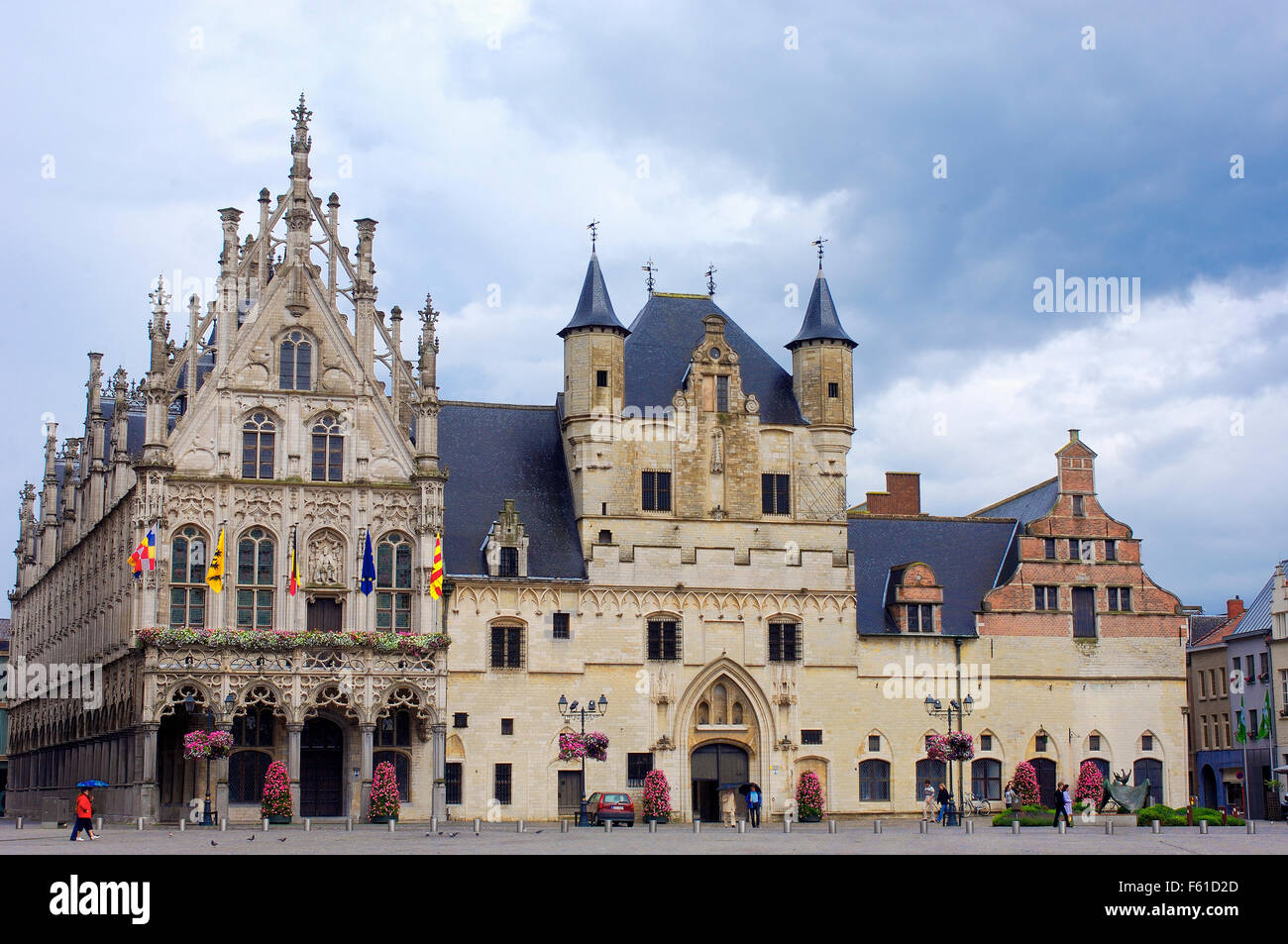 Stadhuis (Rathaus) und der Palast des großen Rates im Grote Markt ...