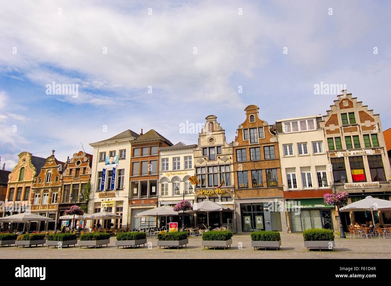 Grote Markt (Hauptplatz), Mecheln (Mechelen), Flandern, Belgien ...