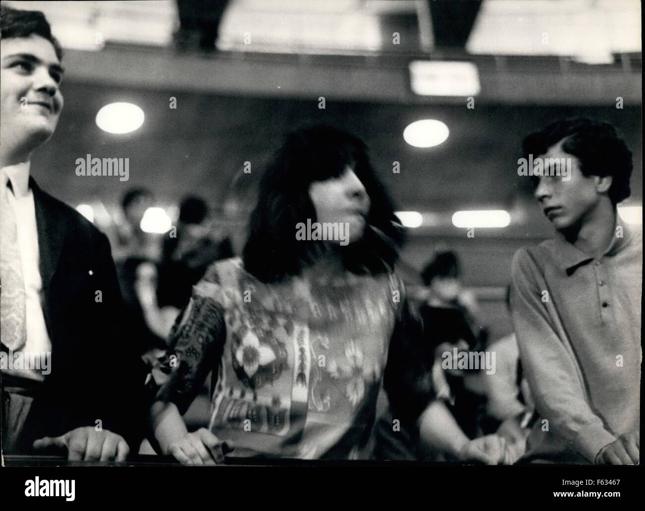 1968 hippies in rome keystone -Fotos und -Bildmaterial in hoher ...