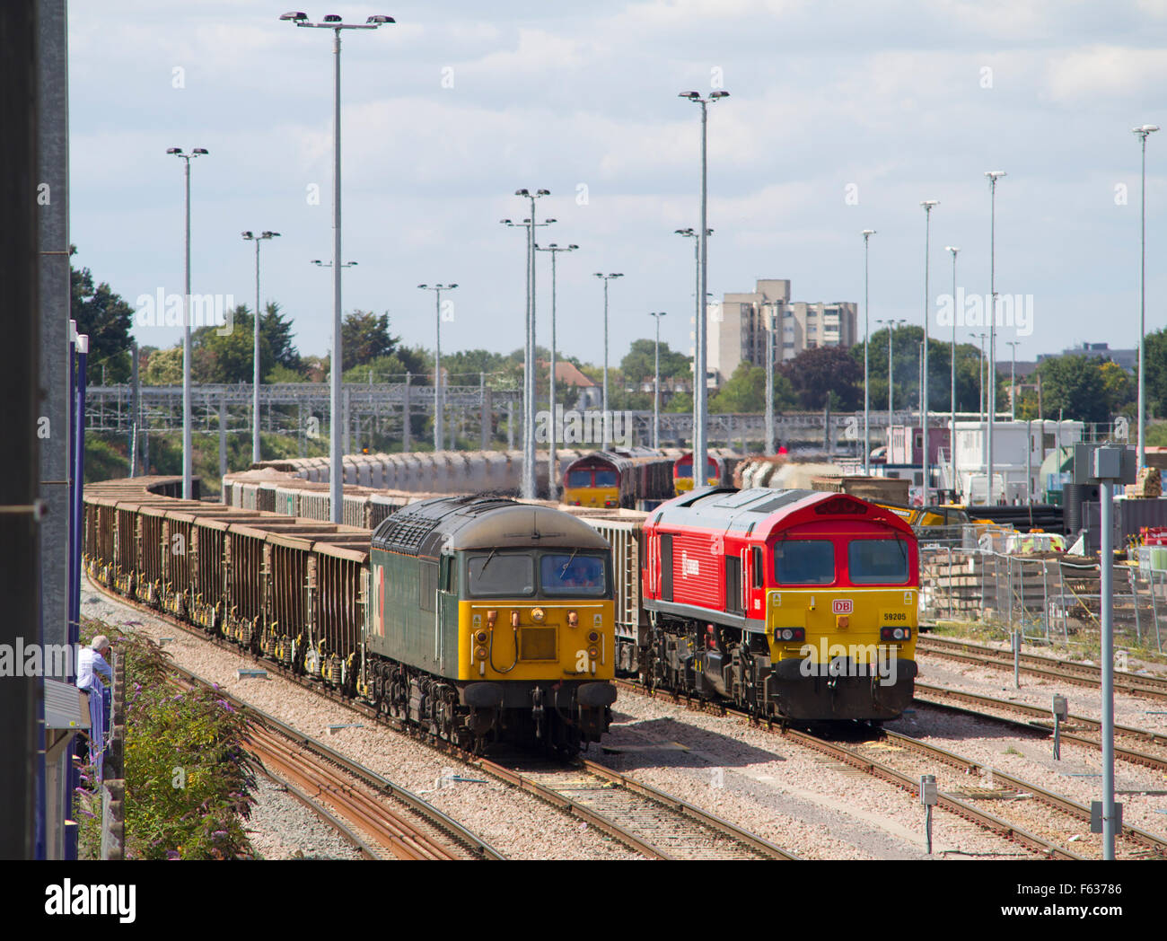 Acton mainline -Fotos und -Bildmaterial in hoher Auflösung – Alamy