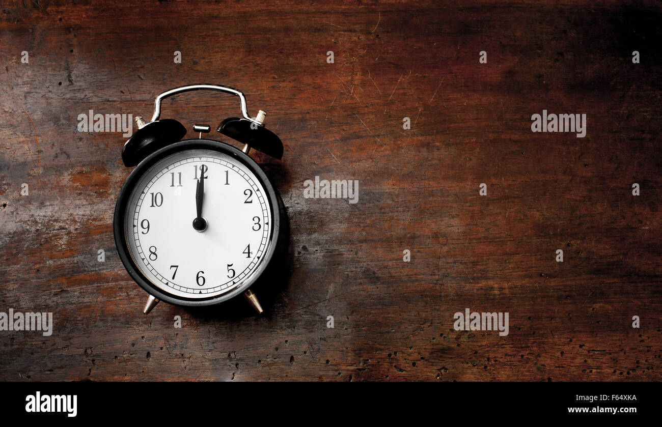 Am mittag -Fotos und -Bildmaterial in hoher Auflösung – Alamy