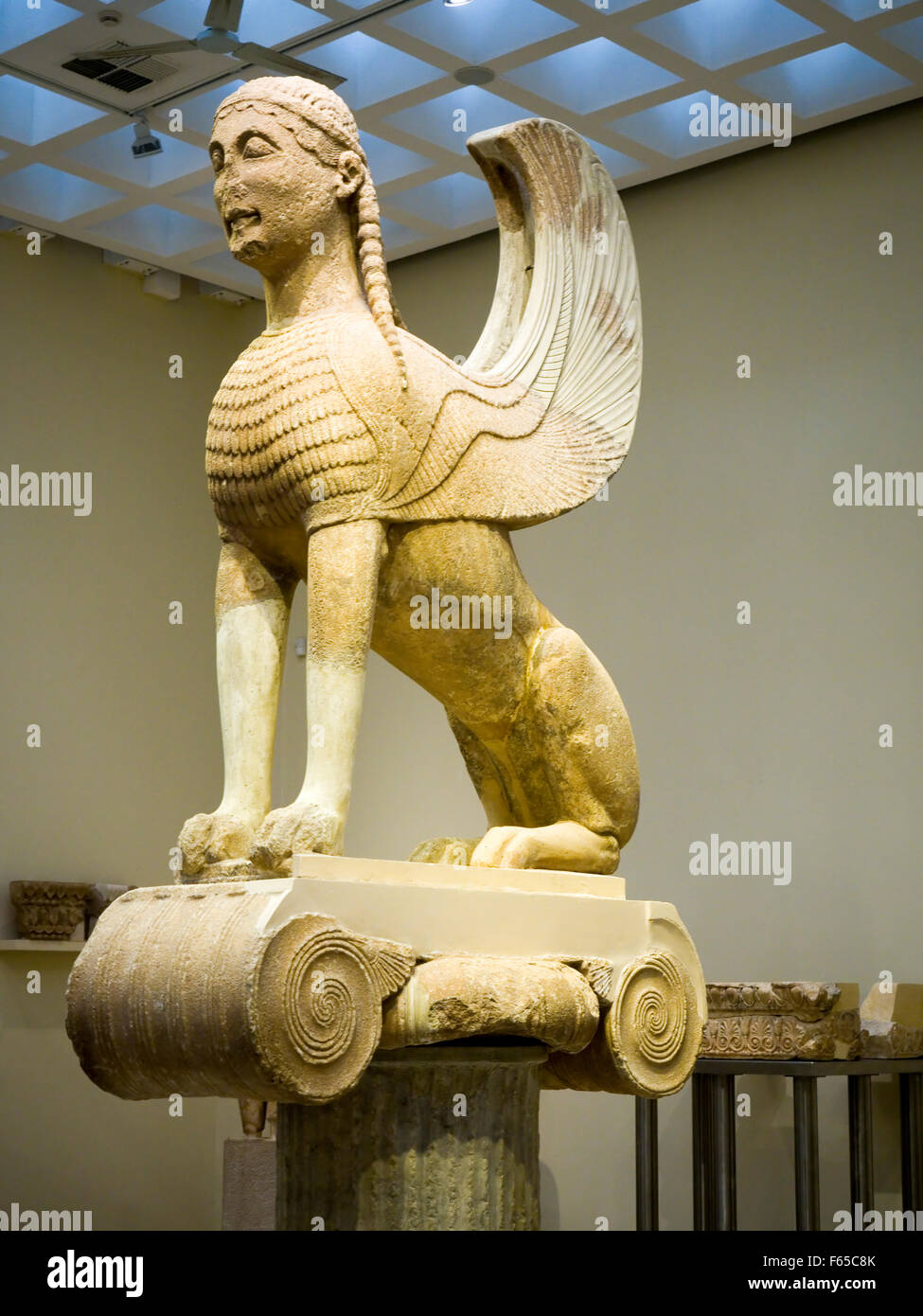 Greece delphi museum statue -Fotos und -Bildmaterial in hoher Auflösung ...
