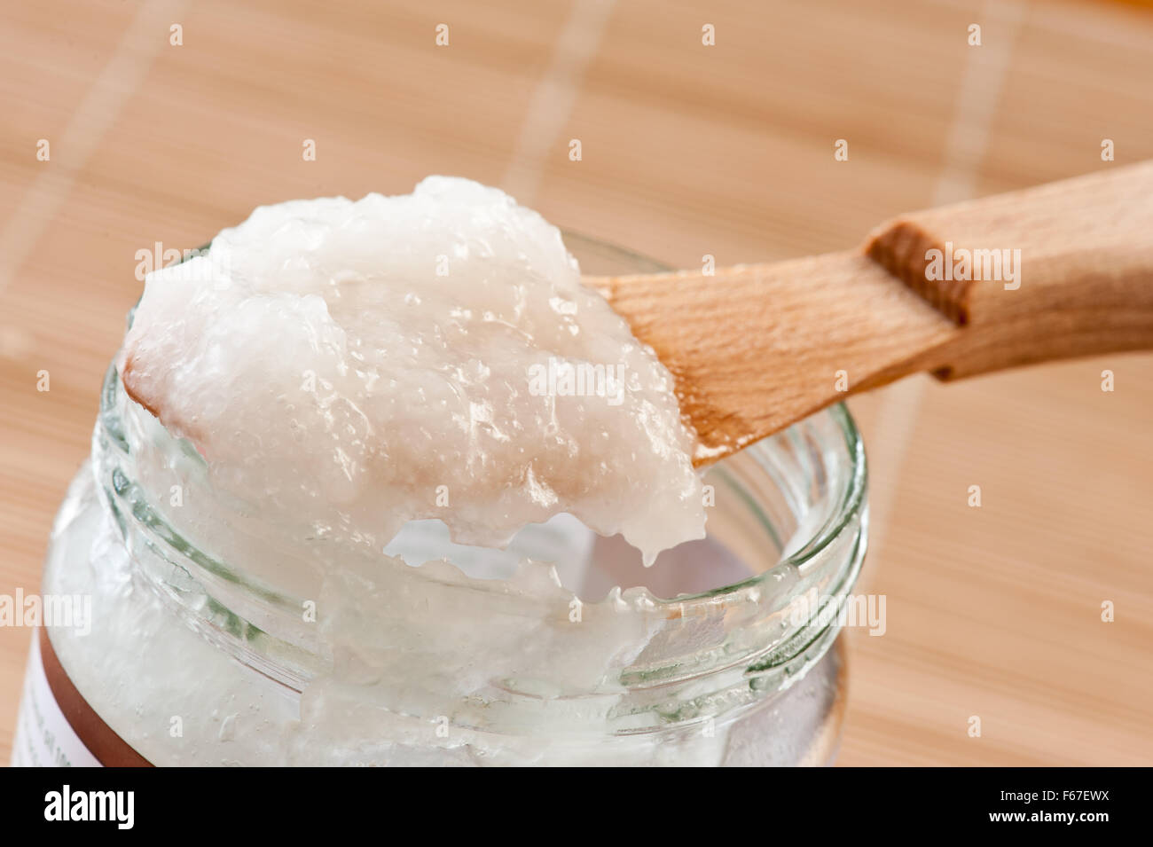 Cocosoil fat -Fotos und -Bildmaterial in hoher Auflösung – Alamy