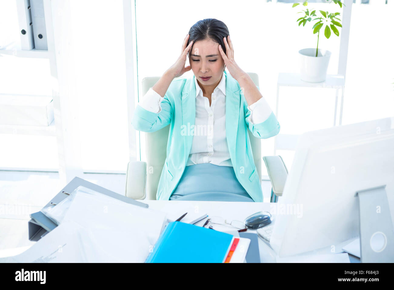 Frau gestresst -Fotos und -Bildmaterial in hoher Auflösung – Alamy