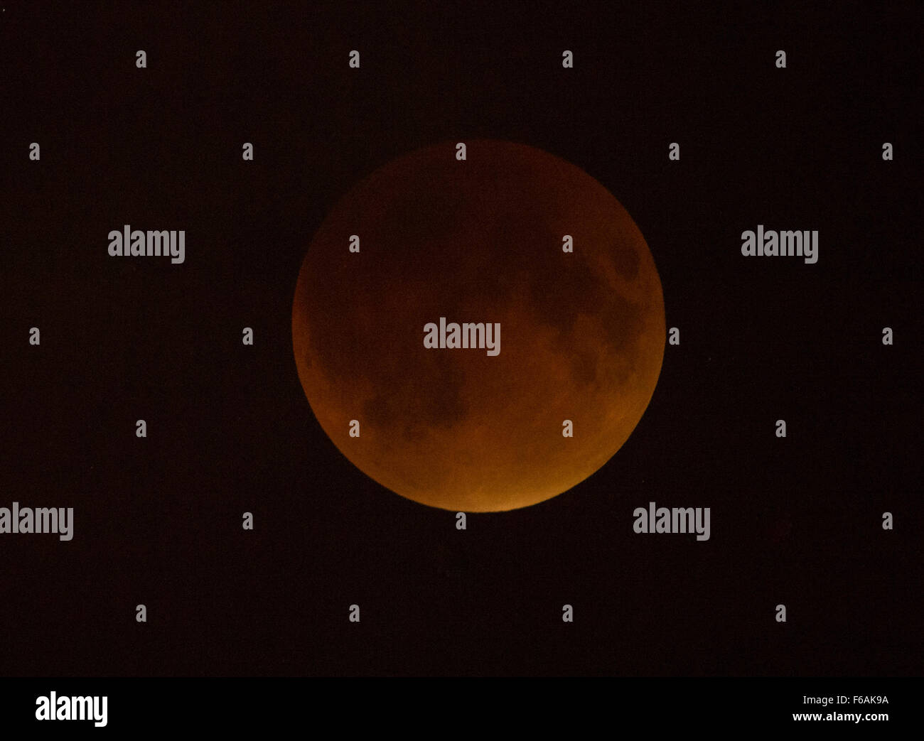 Perigaum Mond Video