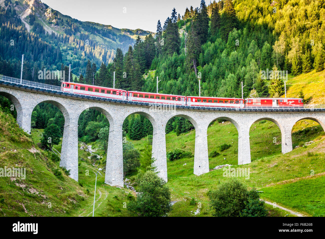 Swiss narrow gauge -Fotos und -Bildmaterial in hoher Auflösung – Alamy