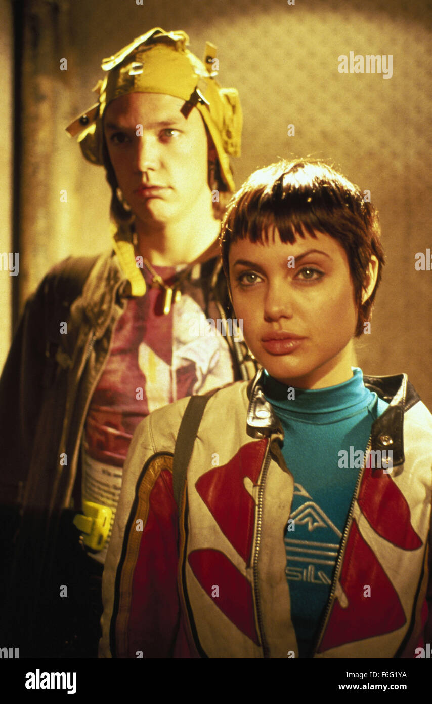 Angelina jolie 1995 -Fotos und -Bildmaterial in hoher Auflösung – Alamy