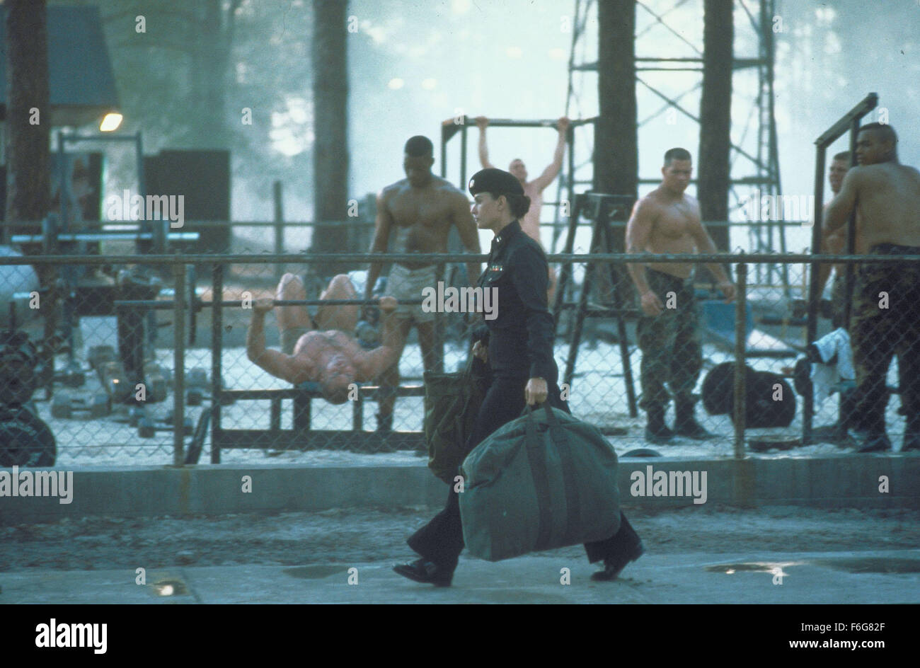 Demi moore g i jane -Fotos und -Bildmaterial in hoher Auflösung – Alamy