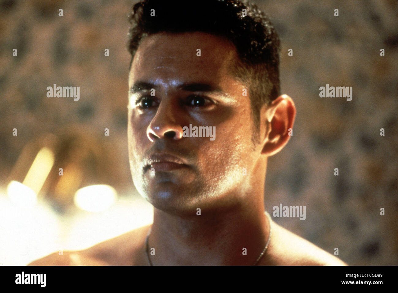 16. März 1999; Los Angeles, Kalifornien, USA; RAYMOND CRUZ stars wie ...