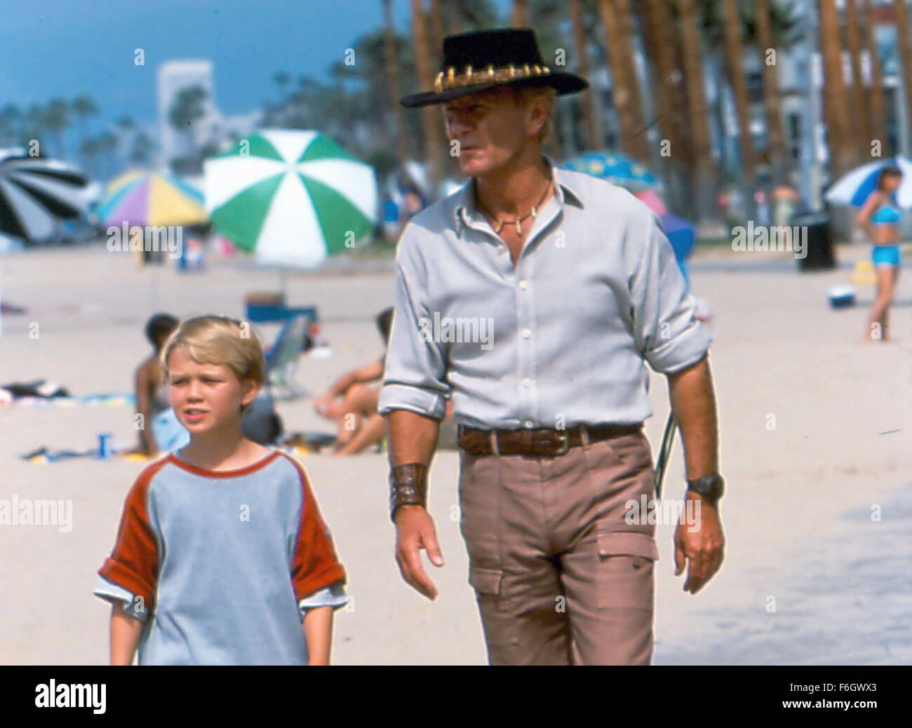 Datum der Freigabe: 12. April 2001. FILMTITEL: Crocodile Dundee in Los ...