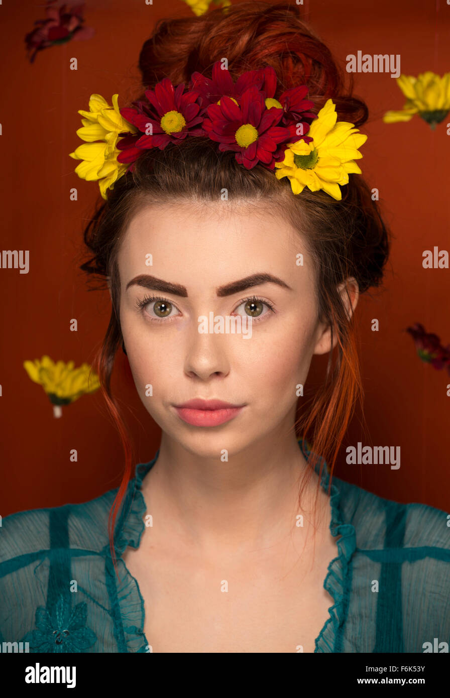 Inspiriert von frida kahlo -Fotos und -Bildmaterial in hoher Auflösung ...