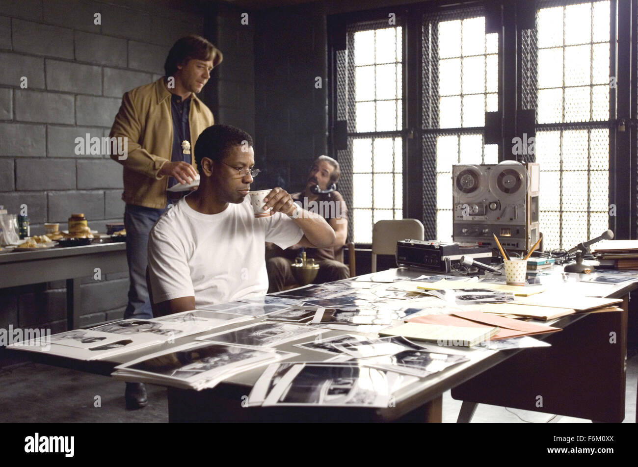 Richie roberts and frank lucas -Fotos und -Bildmaterial in hoher ...