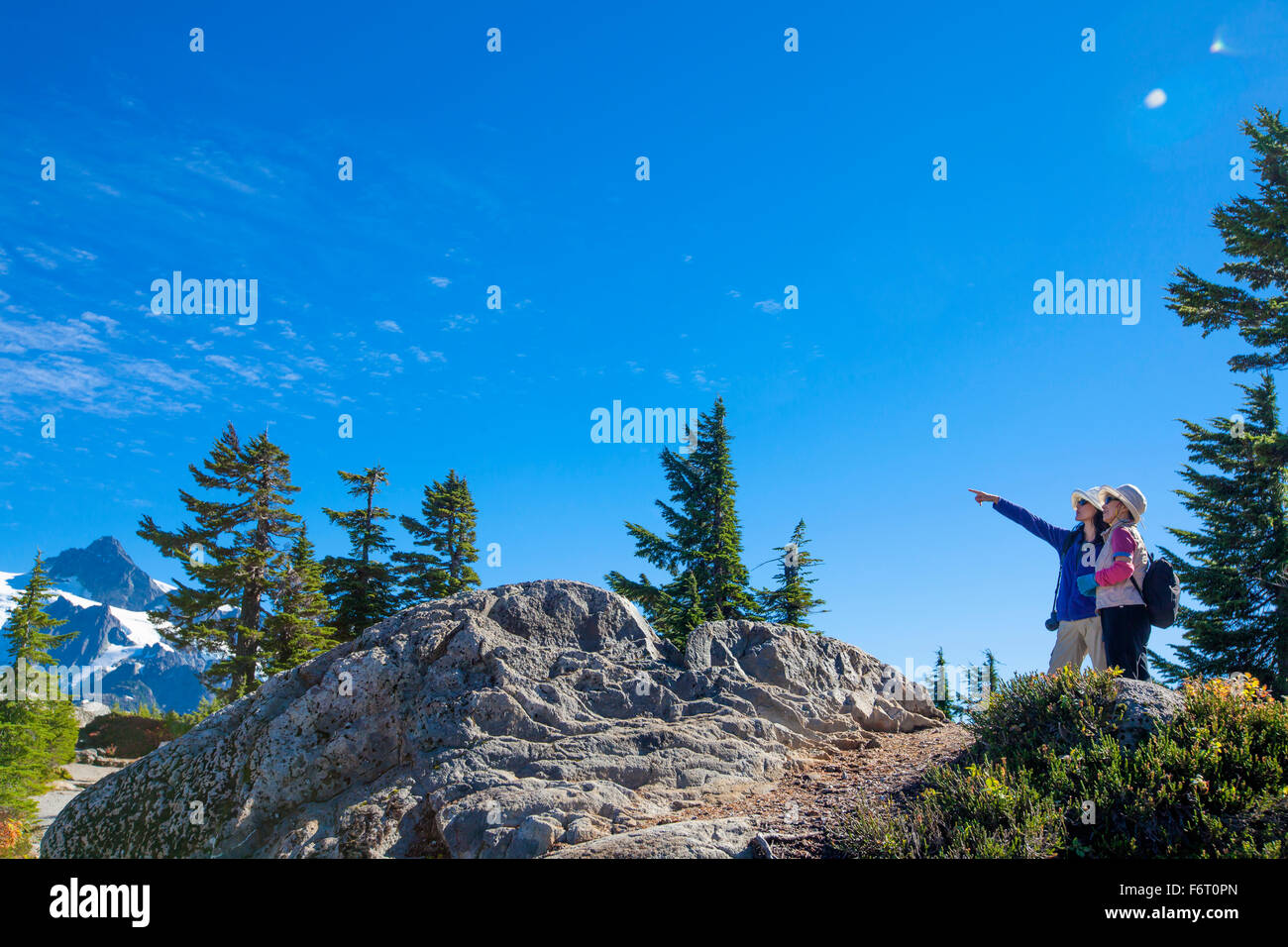 Japanische mutter -Fotos und -Bildmaterial in hoher Auflösung – Alamy