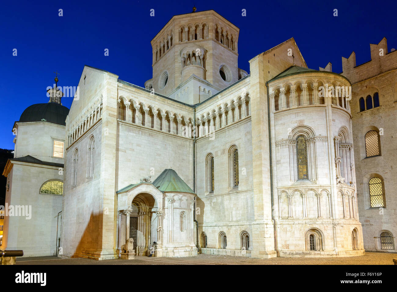 Kathedrale von trient -Fotos und -Bildmaterial in hoher Auflösung – Alamy