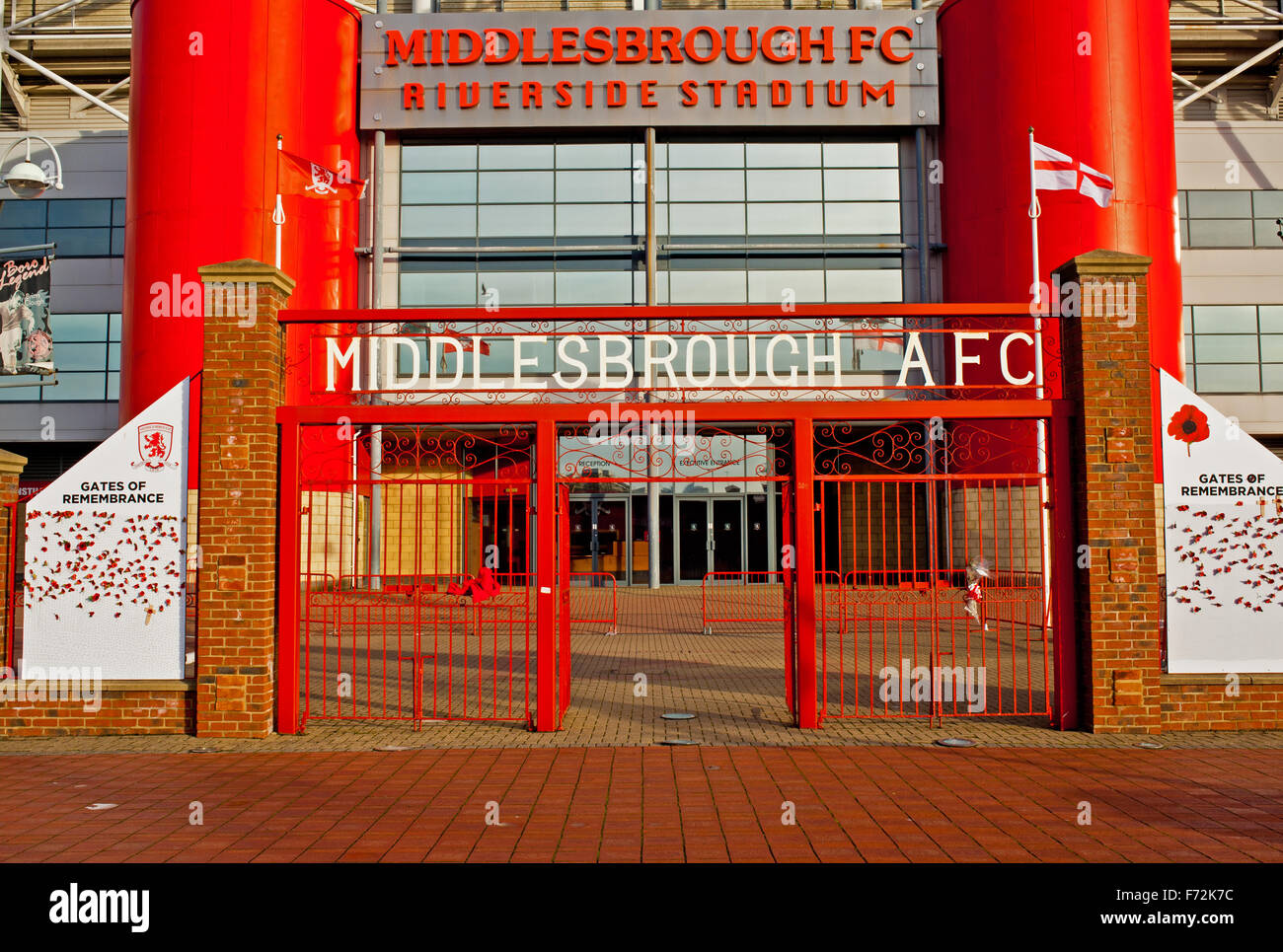 The riverside stadium -Fotos und -Bildmaterial in hoher Auflösung – Alamy