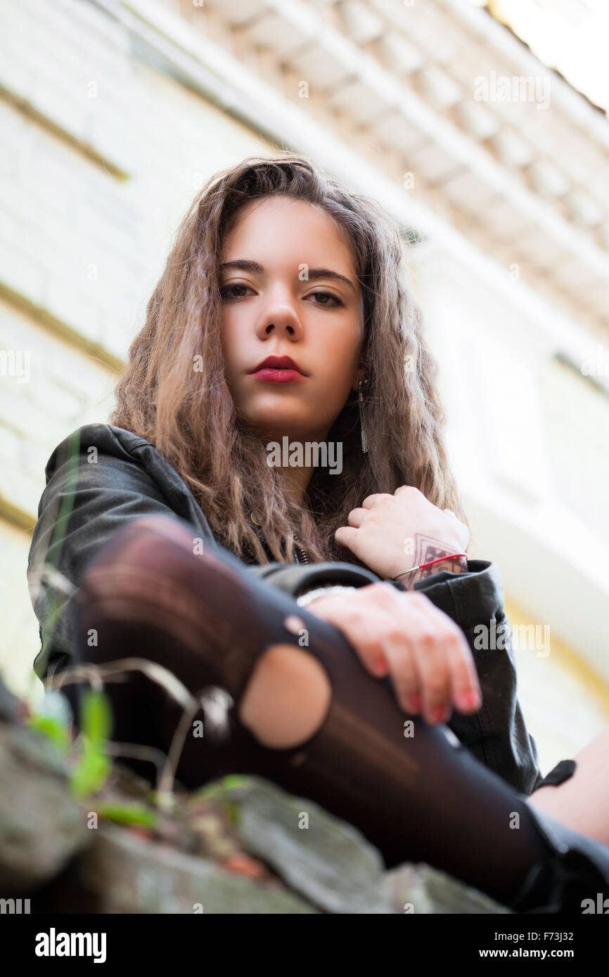 Teenager strumpfhosen -Fotos und -Bildmaterial in hoher Auflösung – Alamy