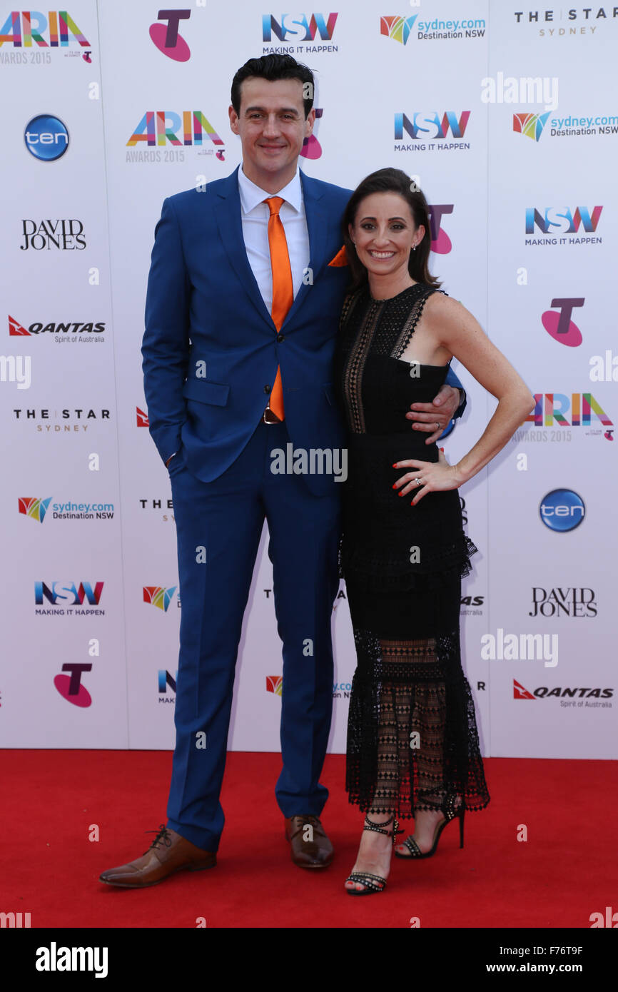 Sydney, Australien. 26. November 2015. Sam Moran und Lyn Moran kommen ...