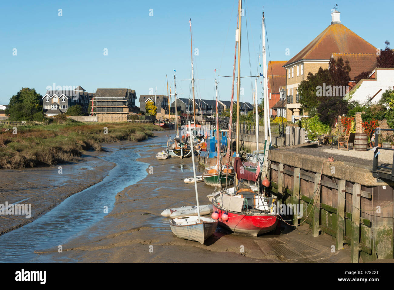 River boats faversham creek -Fotos und -Bildmaterial in hoher Auflösung ...