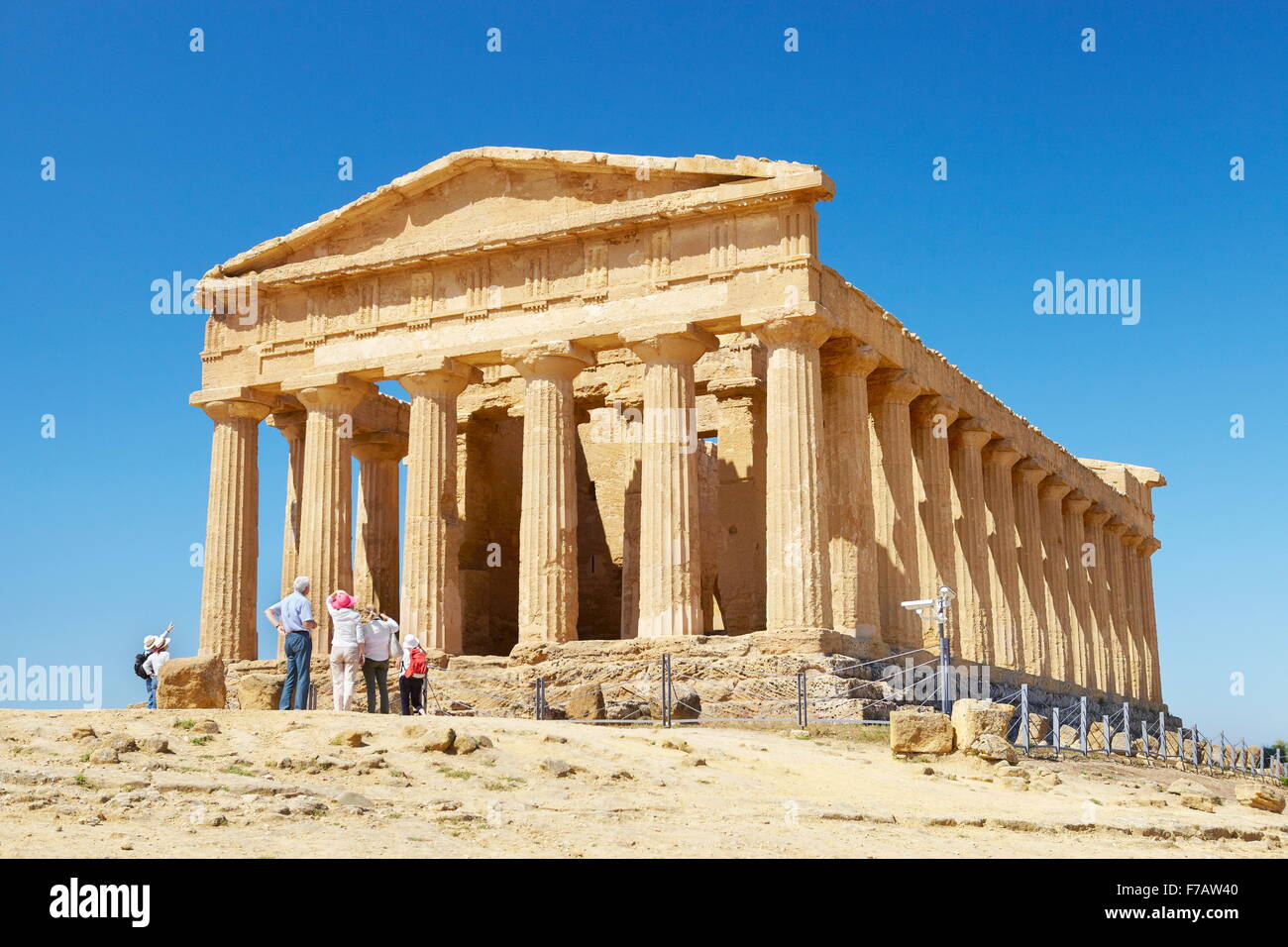Agrigento - Tempel der Concordia, Tal der Tempel (Valle dei Templi ...