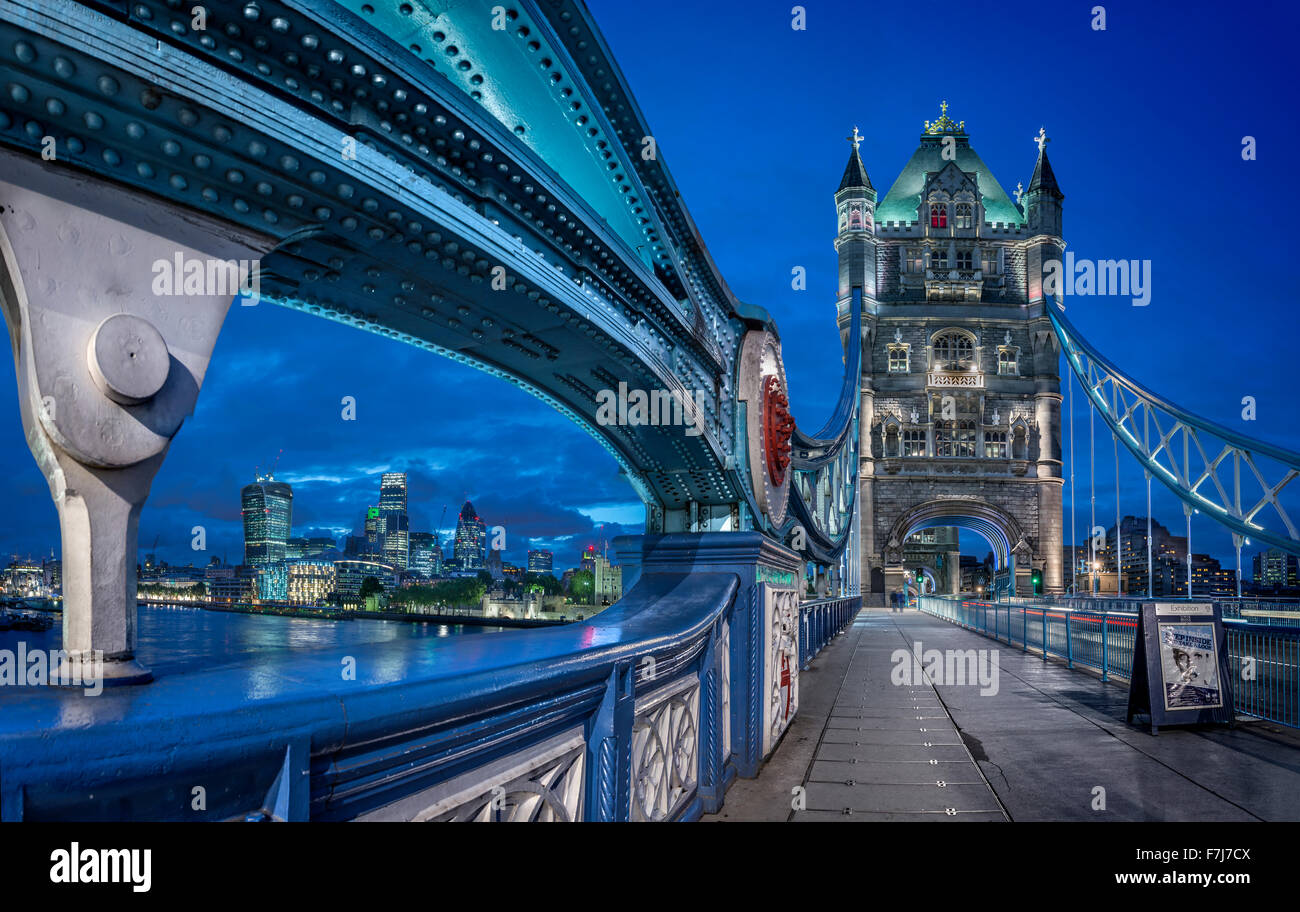 Tower bridge -Fotos und -Bildmaterial in hoher Auflösung – Alamy