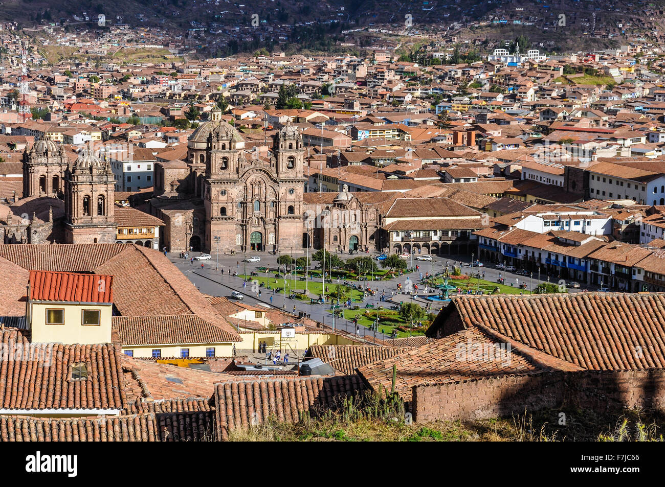 Luftaufnahme des Hauptplatzes in der Hauptstadt der Inkas, Cusco, Peru ...