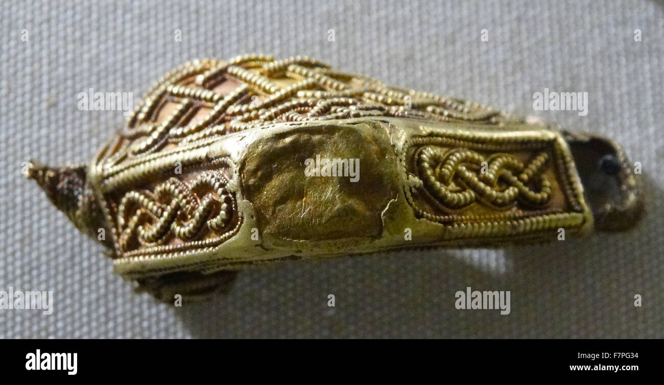Gold kappe -Fotos und -Bildmaterial in hoher Auflösung – Alamy