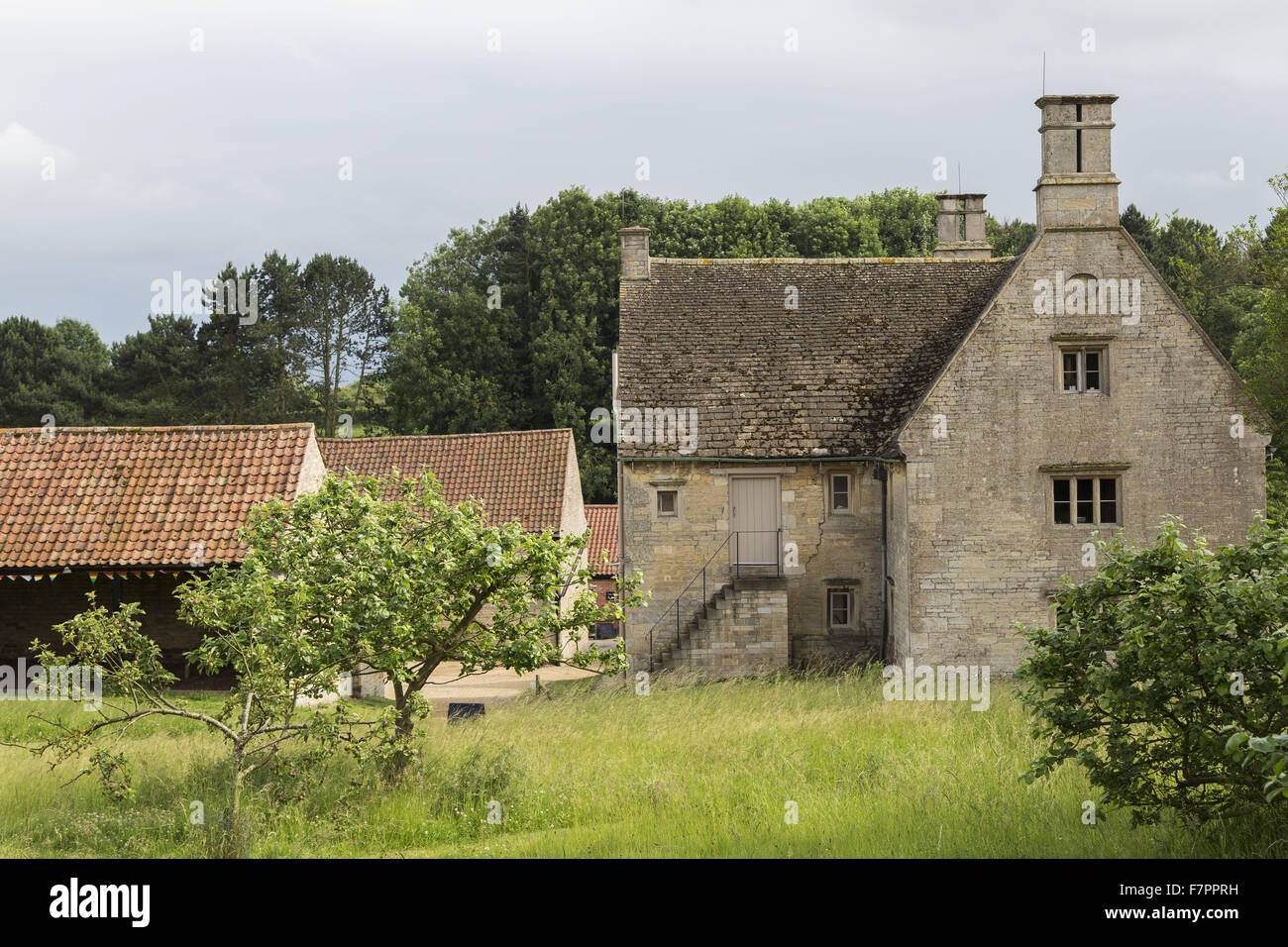 Das Exterieur des Woolsthorpe Manor, Lincolnshire. Woolsthorpe Manor ...