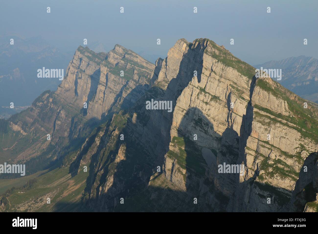 Churfirsten Berge In Toggenburg Stockfotos & Churfirsten Berge In ...