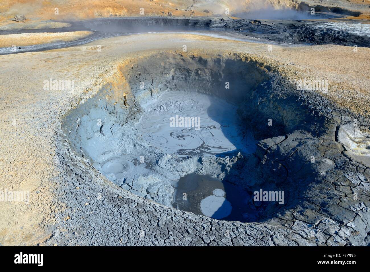 Wasserbecken und schlamm -Fotos und -Bildmaterial in hoher Auflösung ...