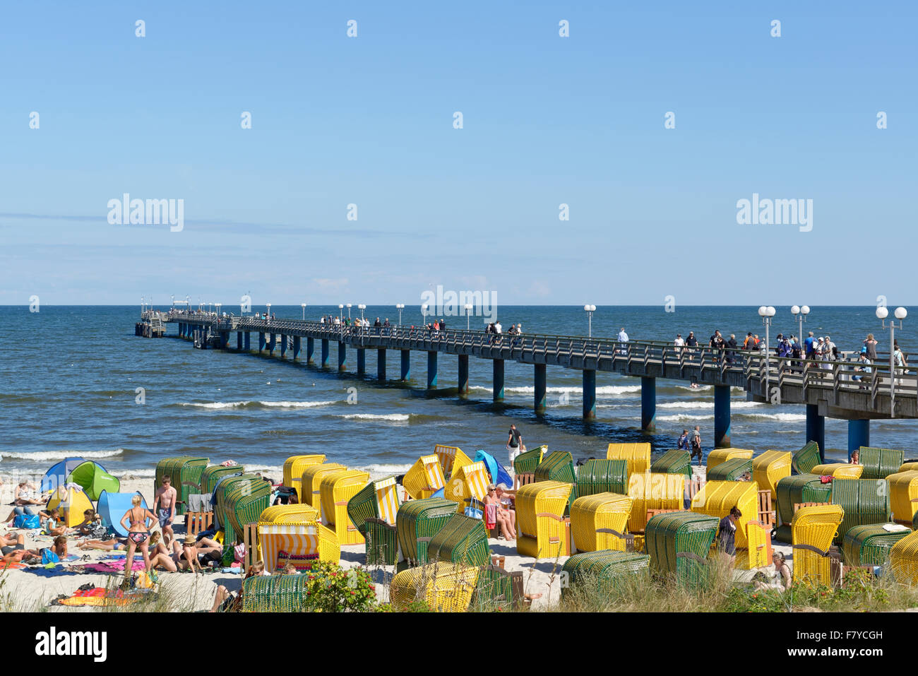 Ostsee seebad binz seebrücke -Fotos und -Bildmaterial in hoher ...