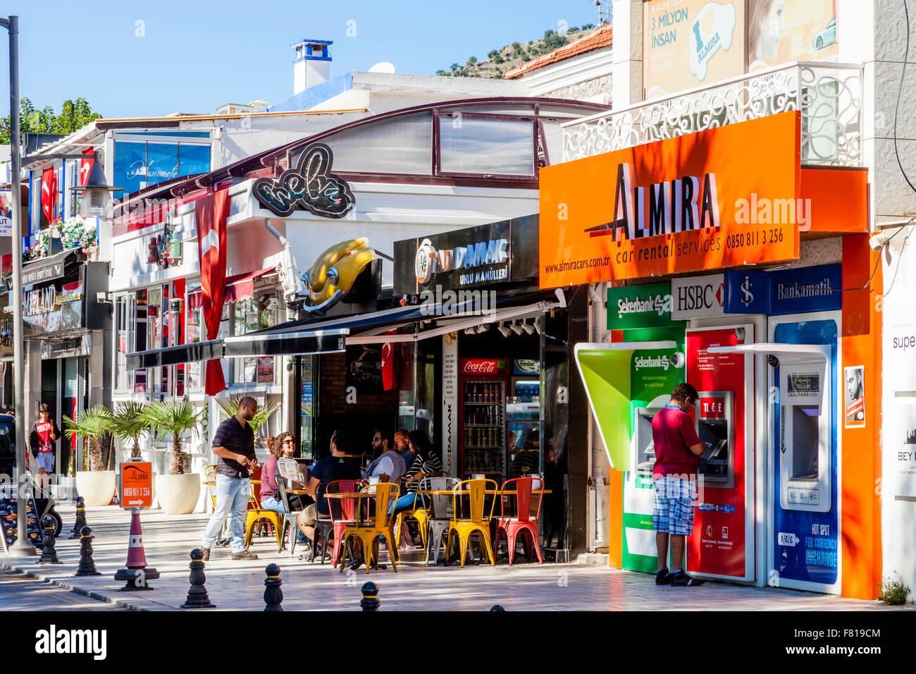 Bodrum Einkaufen Stockfotos und -bilder Kaufen - Alamy