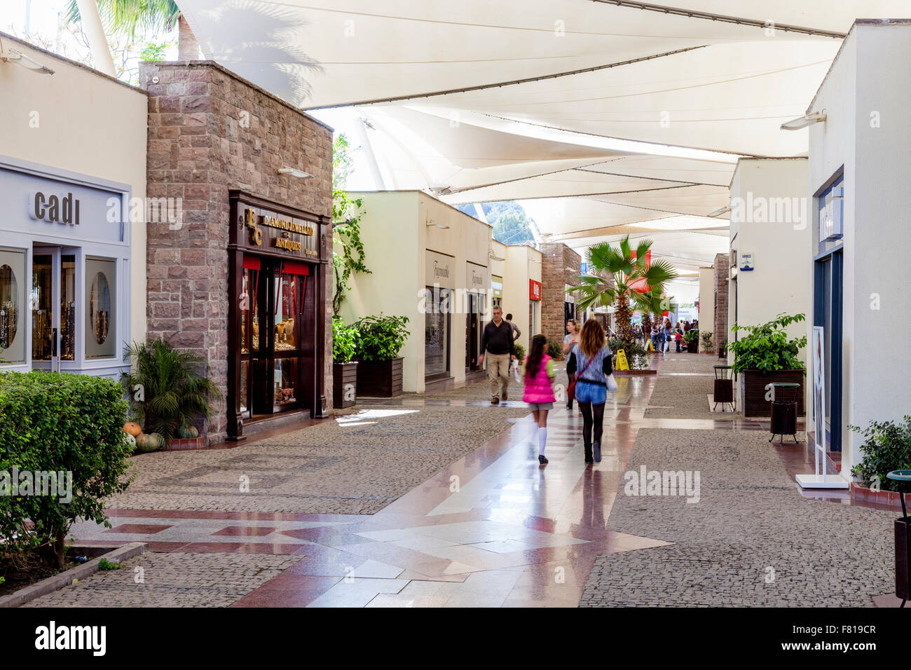 Bodrum einkaufen -Fotos und -Bildmaterial in hoher Auflösung – Alamy
