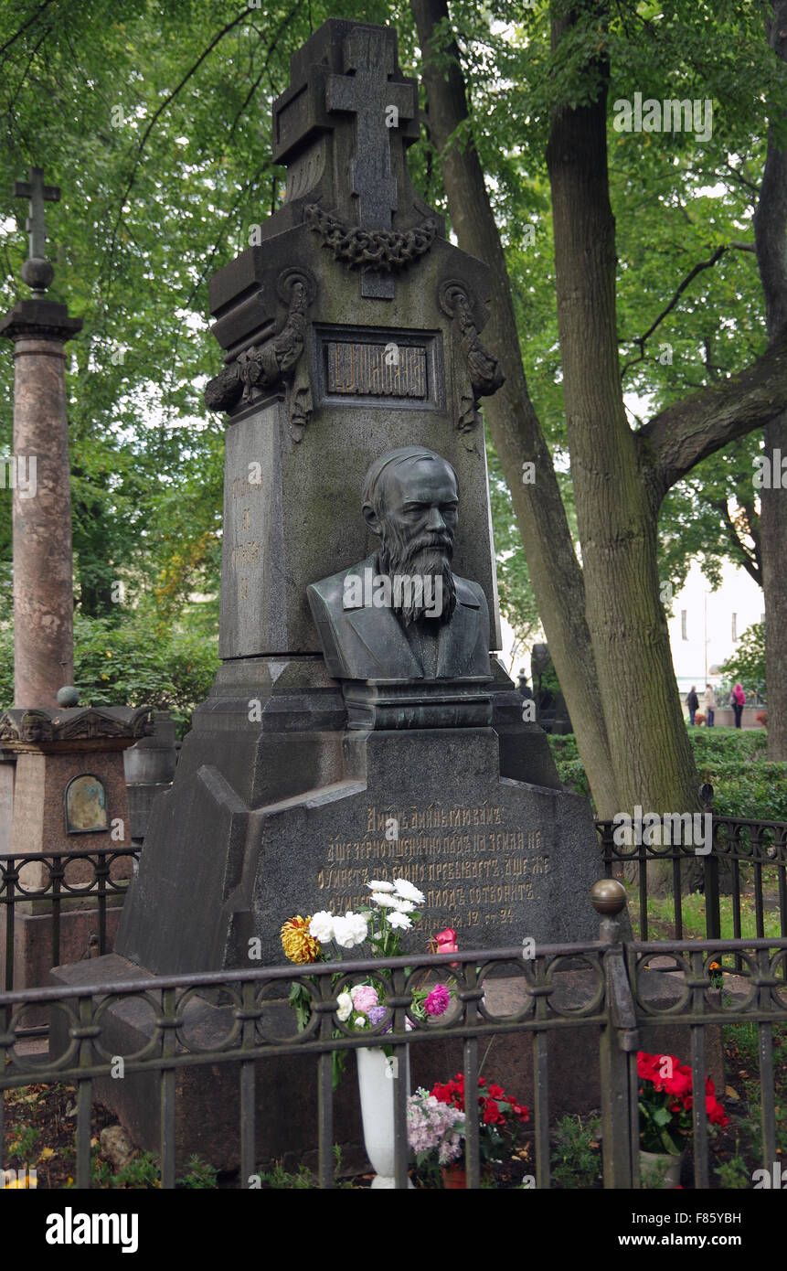 Tichwin friedhof -Fotos und -Bildmaterial in hoher Auflösung – Alamy