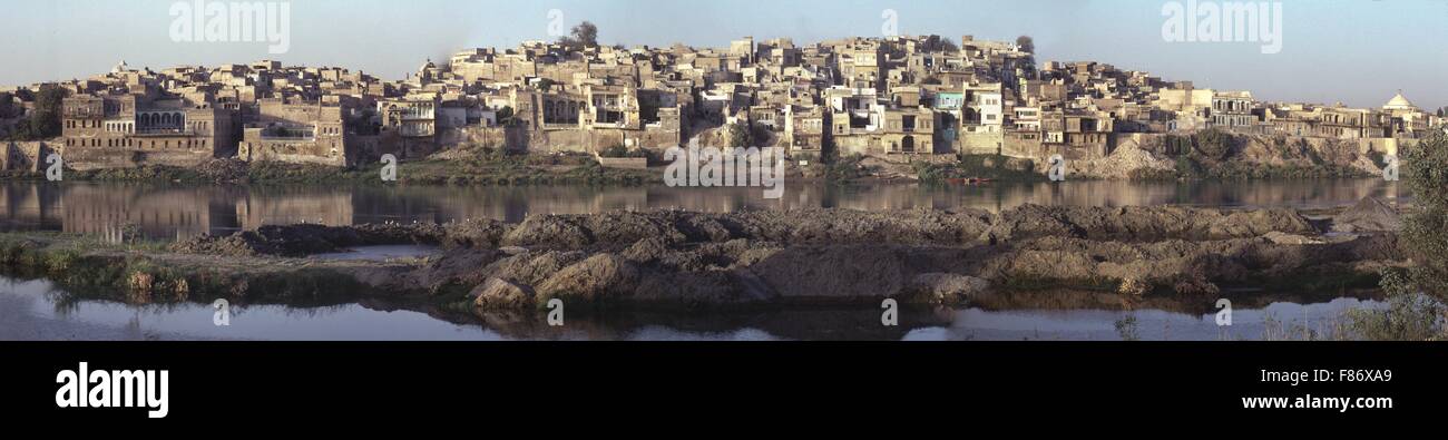 Ninive, Irak - eine pastorale Ansicht der alten Häuser in Ninive an den ...