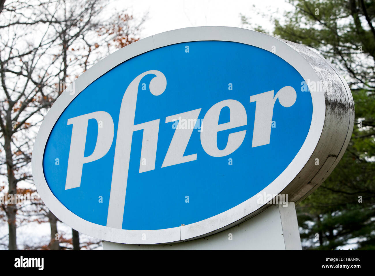 Pfizer neues logo -Fotos und -Bildmaterial in hoher Auflösung – Alamy