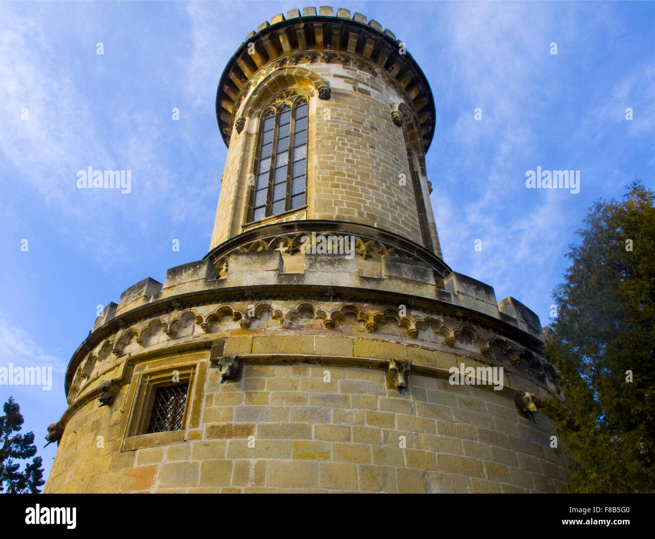 Schlosspark laxenburg -Fotos und -Bildmaterial in hoher Auflösung – Alamy