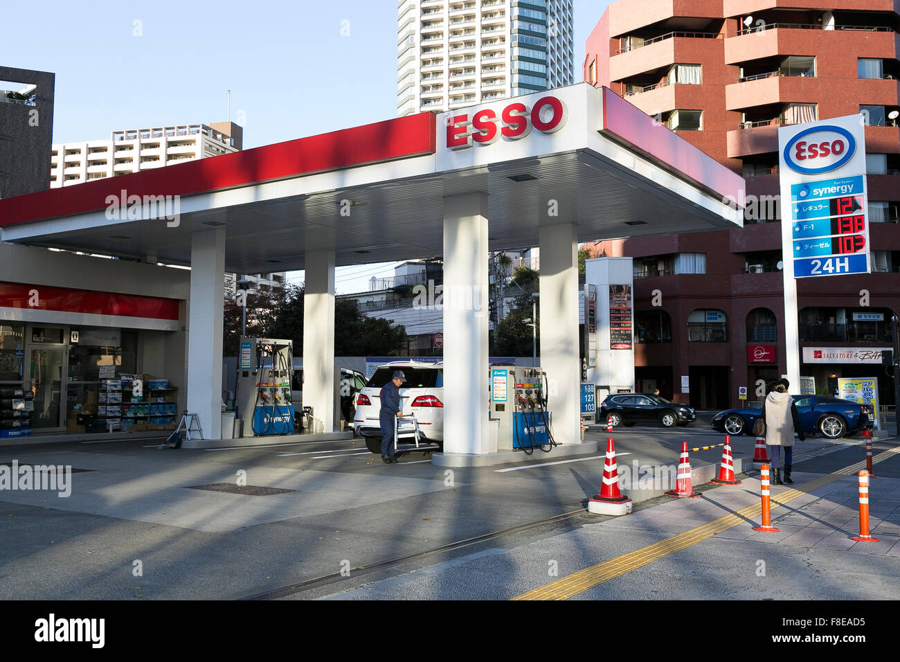 Esso tankstellen -Fotos und -Bildmaterial in hoher Auflösung – Alamy