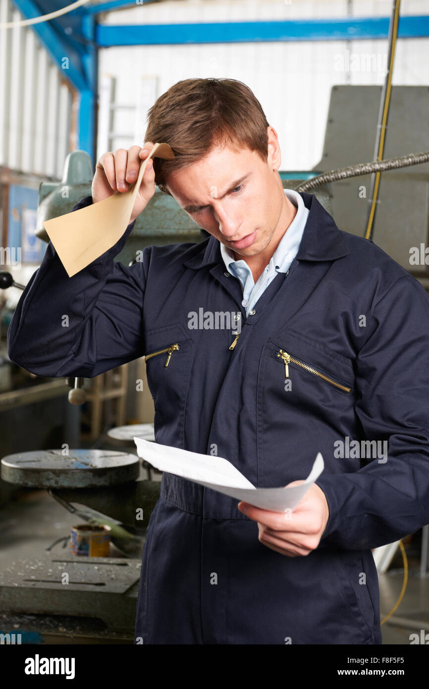 Redundante redundanz -Fotos und -Bildmaterial in hoher Auflösung – Alamy