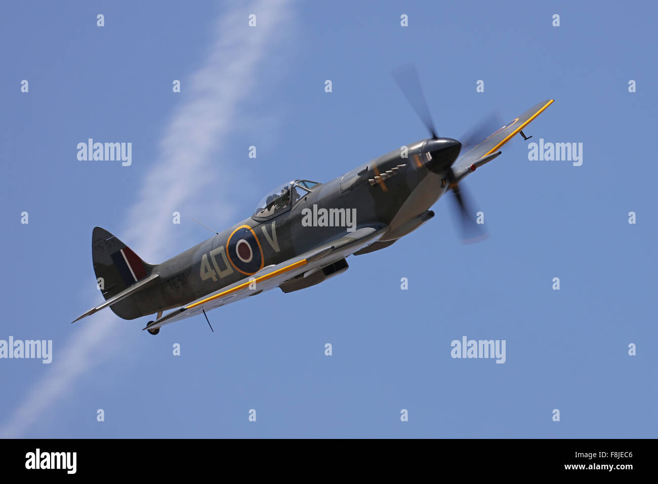 Spitfire mk lf xvie -Fotos und -Bildmaterial in hoher Auflösung – Alamy