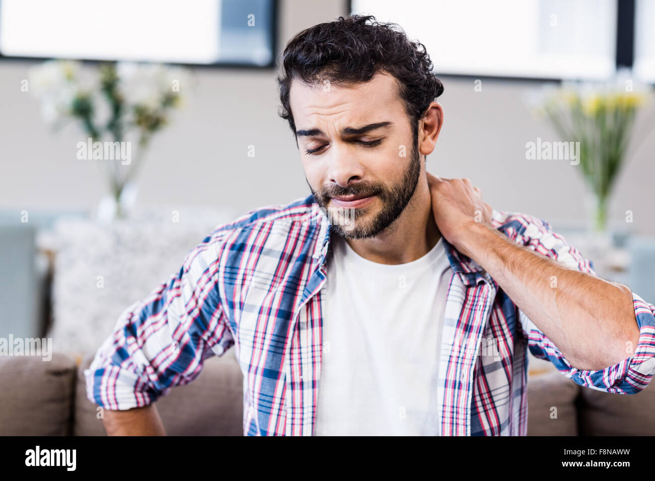 Leidender mensch -Fotos und -Bildmaterial in hoher Auflösung – Alamy