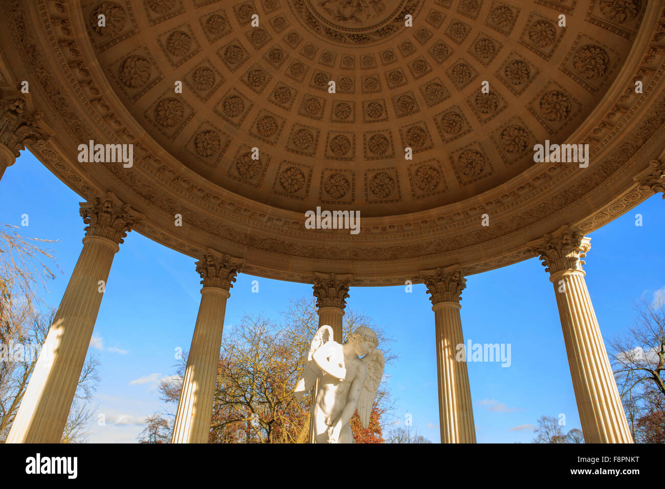 Die Statue von Amor von Mouchy auf dem Display in den Tempel der Liebe ...