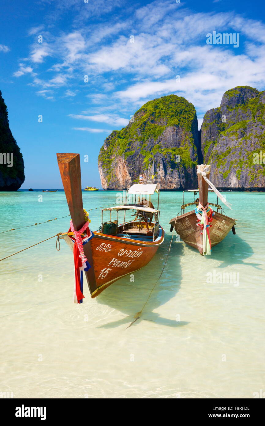 Thailand - Maya Bay Beach auf der Insel Phi Phi Leh, Andamanensee Stockfotografie - Alamy