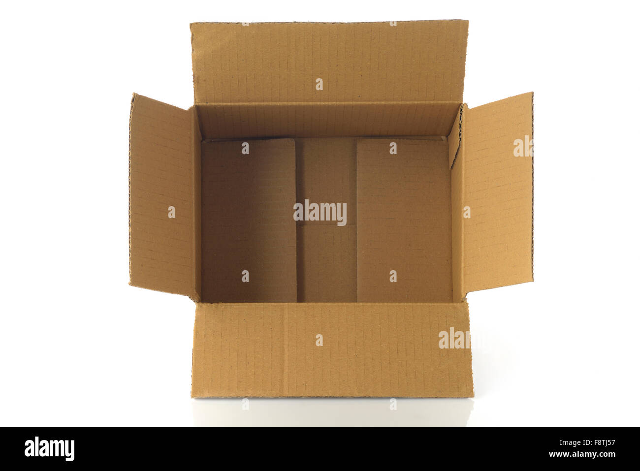 Lagerhalle leer karton -Fotos und -Bildmaterial in hoher Auflösung – Alamy