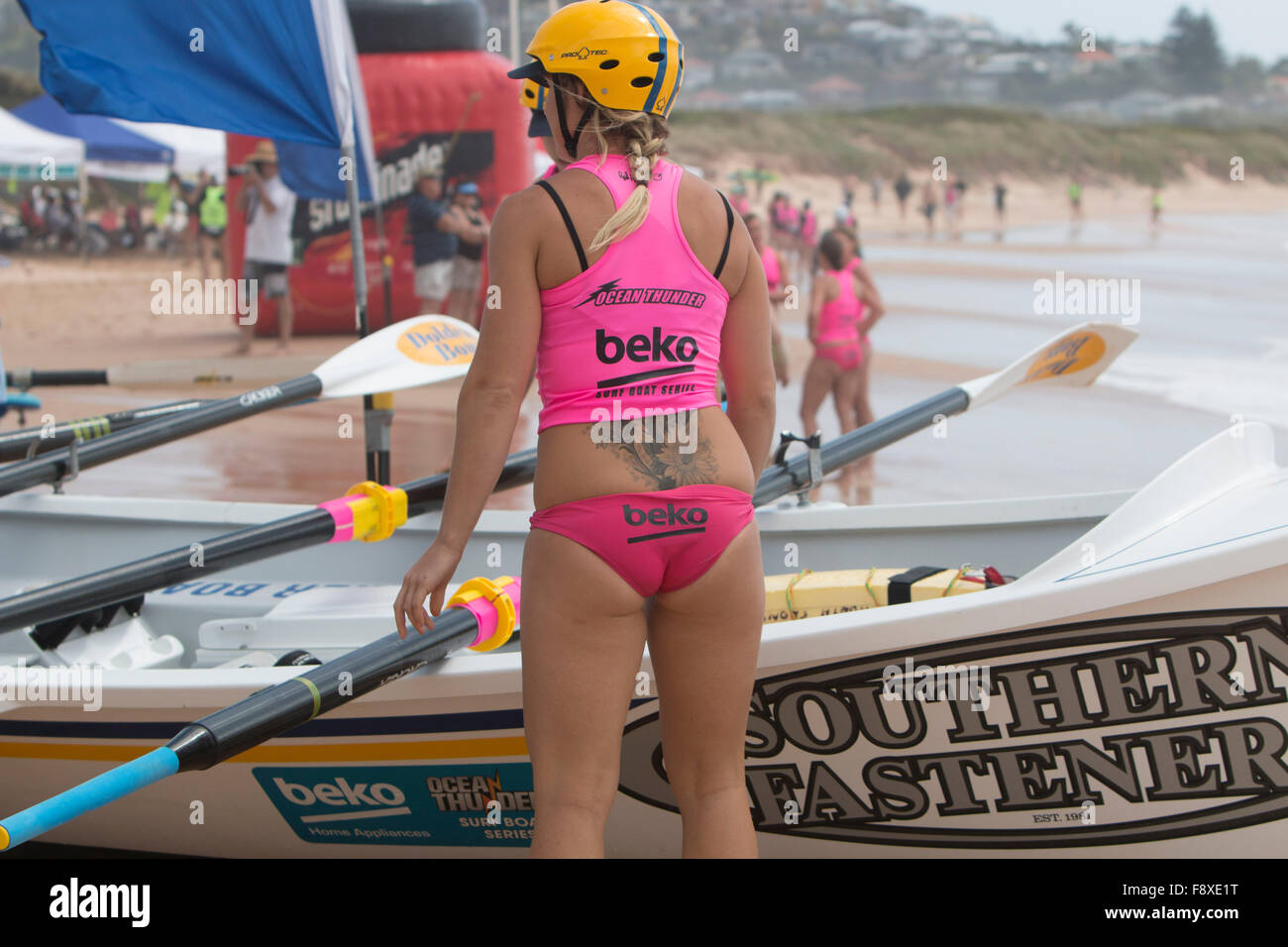 Sportlerinnen Im Bikini