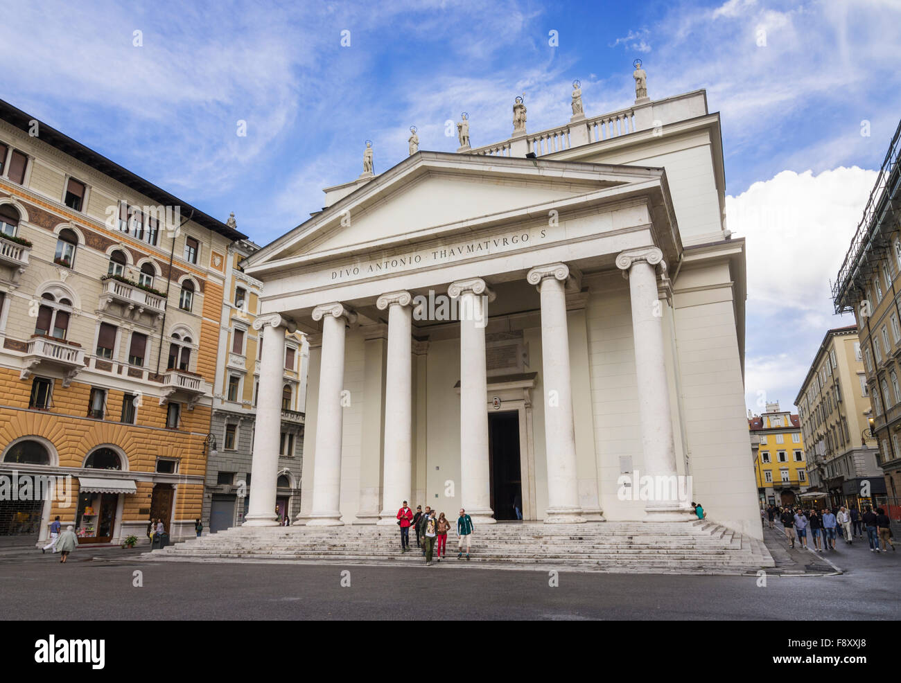 Chiesa di santantonio taumaturgo -Fotos und -Bildmaterial in hoher Auflösung – Alamy