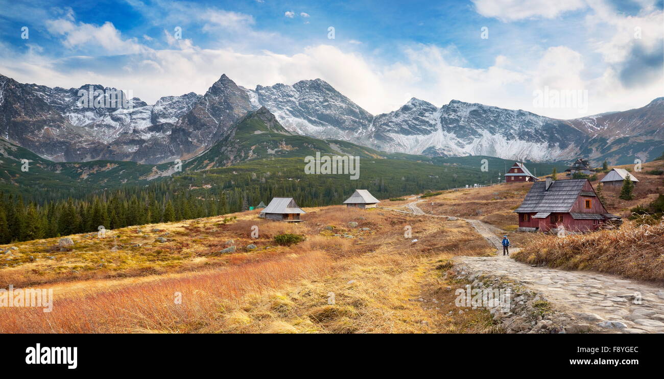 Berge schnee gipfel landschaft -Fotos und -Bildmaterial in hoher ...