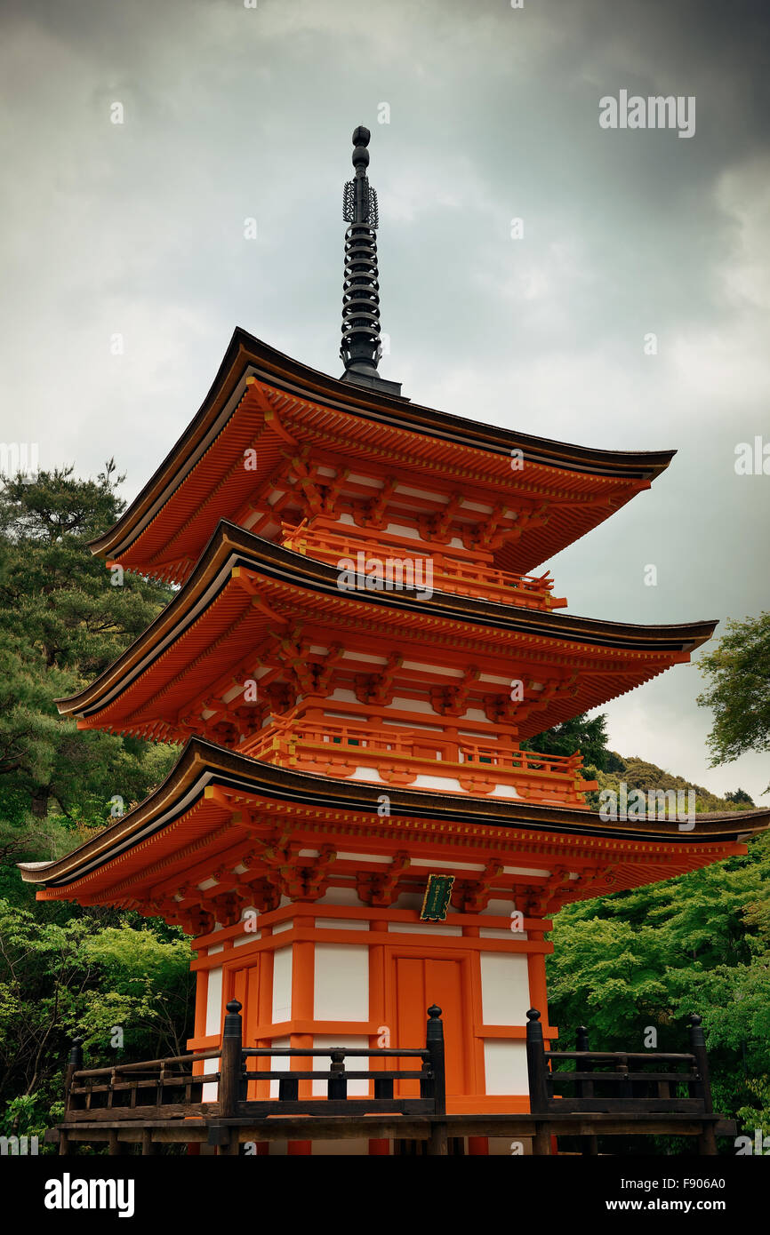 Jishu jinja shrine -Fotos und -Bildmaterial in hoher Auflösung – Alamy